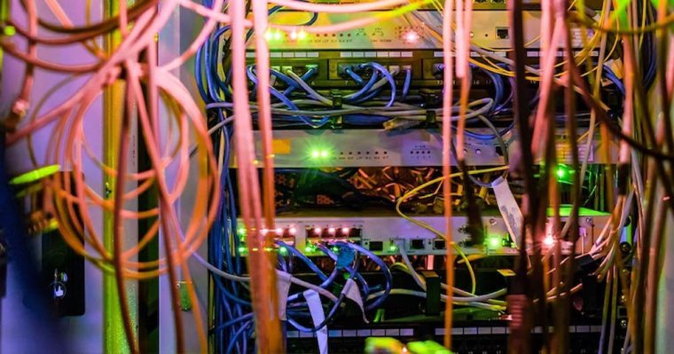 Data Center Cabling 101: Everything You Need To Know & More!